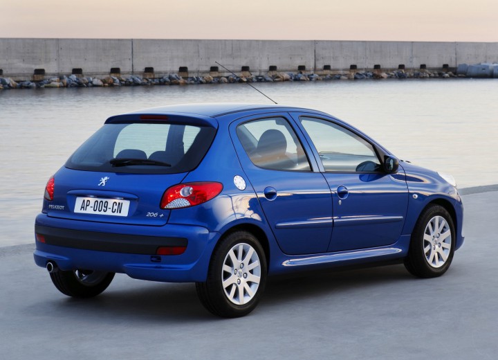 Letiszt z Egyiptomi Ugr s Consumo Medio Peugeot 206 Versenyez V rost
