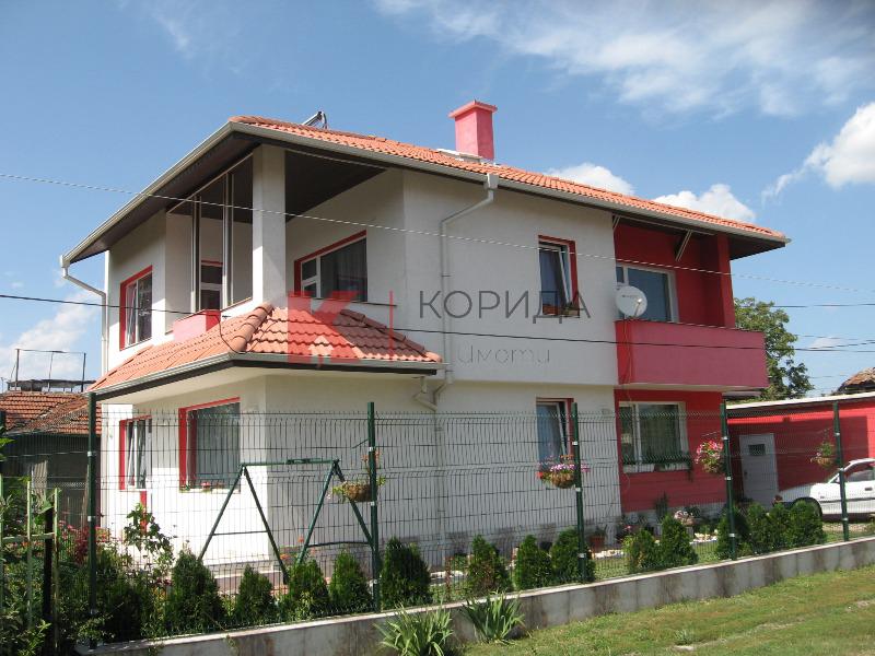 Продава КЪЩА в град София, Модерно предградие - 210 кв.м / 260000 EUR ...